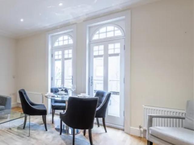 Hamlet Gardens, London, W6 0TR, United Kingdom | 2 bed apartment for rent #95377071 | Rentberry