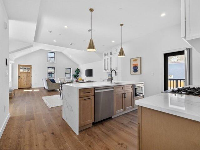 Hamlet St Unit B, Somerville, Condo For Sale