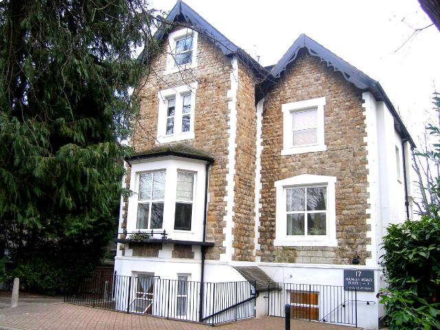 Hamlet Road, Crystal Palace SE19, 2 bed flat to rent, £1,850 pcm | PrimeLocation