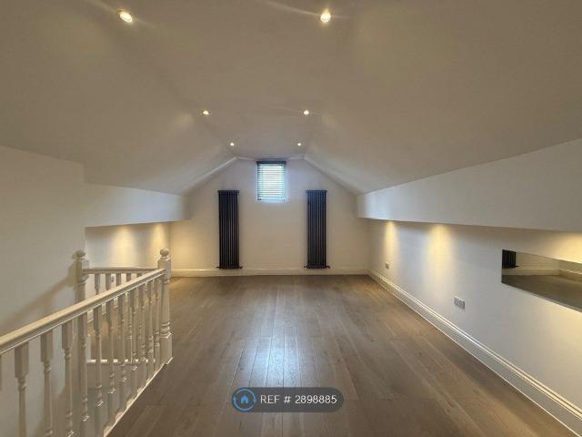 Hamlet Road, London SE19, 3 bed flat to rent, £2,350 pcm | PrimeLocation