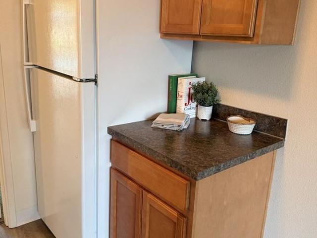 Hamlin Manor 1 Bedroom Apartment for Rent at 2946 Se Harrison St, Milwaukie, OR 97222 Historic Milwaukie
