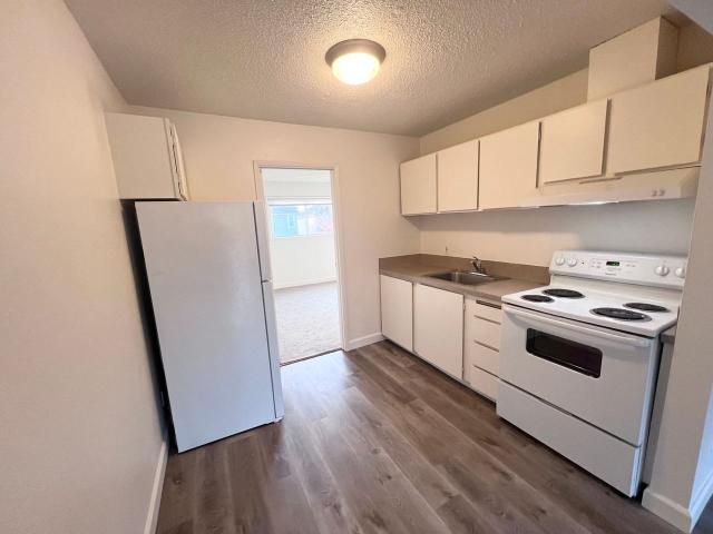 Hamlin Manor 1 Bedroom Apartment for Rent at 2946 Se Harrison St, Milwaukie, OR 97222 Historic Milwaukie