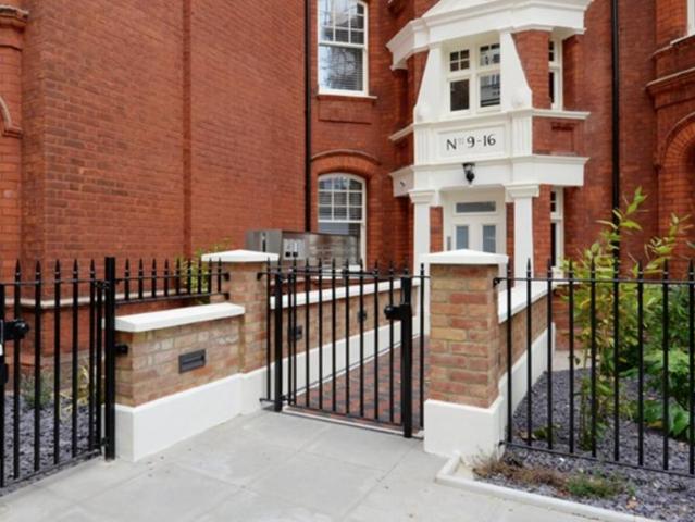 Hammersmith W6 3 bed apartment to rent £4,333 pcm £1,000 pw
