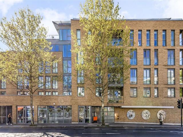 Hammersmith Grove, London W12, 1 bed flat to rent, £2,400 pcm | PrimeLocation