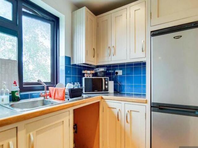 Hammet Close, Hayes, 2 Bedroom Flat