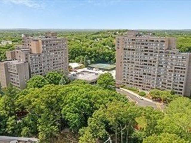 Hammond Pond Pkwy Apt S, Newton, Condo For Sale