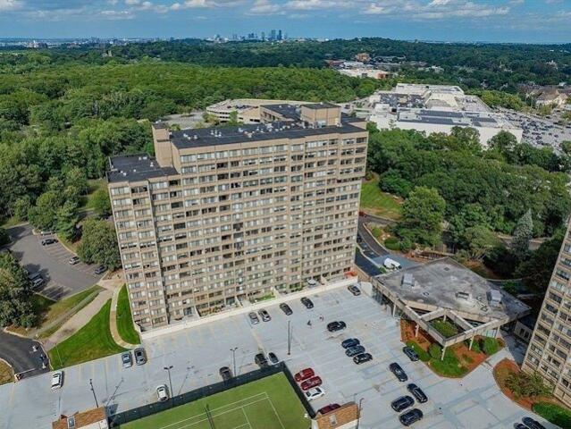 Hammond Pond Pkwy Apt S, Newton, Condo For Sale
