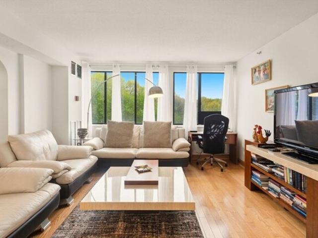 Hammond Pond Pkwy Apt S, Newton, Condo For Sale