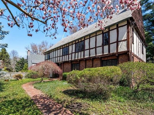 Hammond St, Brookline, Home For Sale