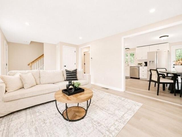 Hammond St Unit,bridgewater, Condo For Sale