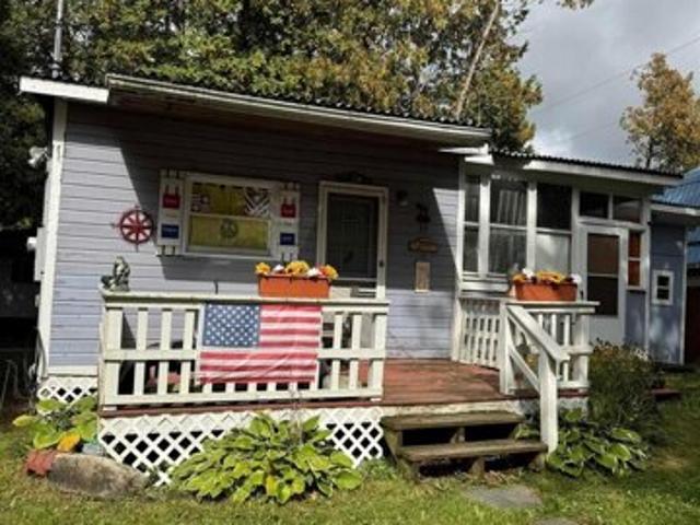 Hammond Shore Rd, Franklin, Home For Sale