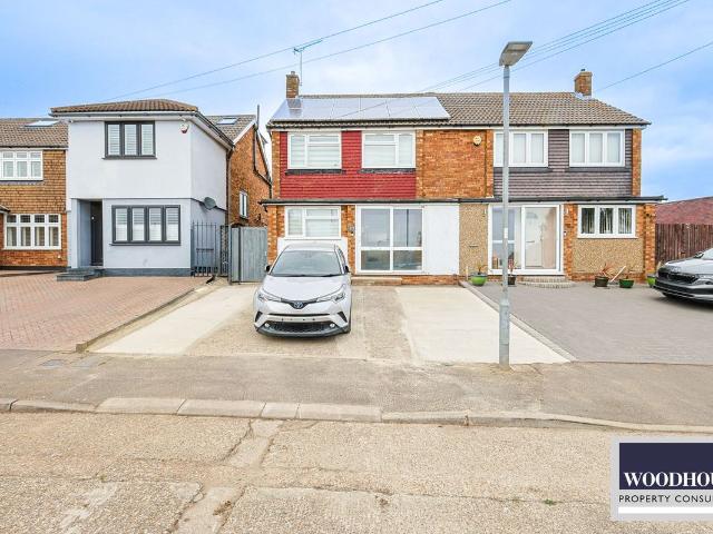Hammondstreet Road, Cheshunt EN7, 3 bed semi detached house to rent, £2,000 pcm | PrimeLocation