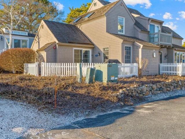 Hammock Pond Rd, Mashpee, Condo For Sale