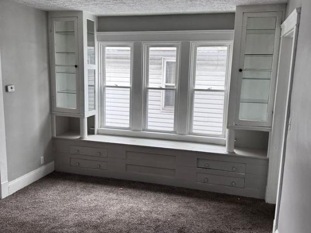 Hampden Ave. 10707 2 Bedroom Apartment for Rent at 10707 Hampden Ave, Cleveland, OH 44108 Glenville