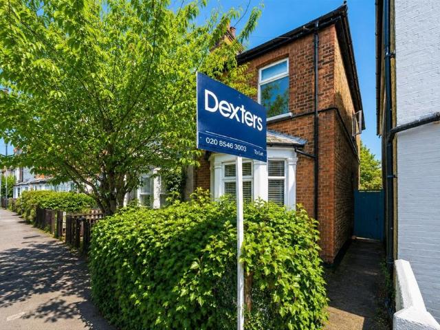Hampden Road, Kingston Upon Thames KT1 2 bed terraced house to rent £2,175 pcm £502 pw