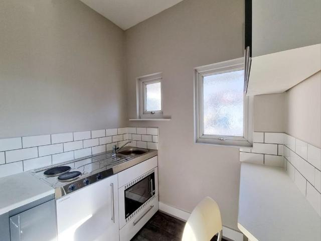 Hampden Road, Turnpike Lane Studio to rent £1,150 pcm £265 pw