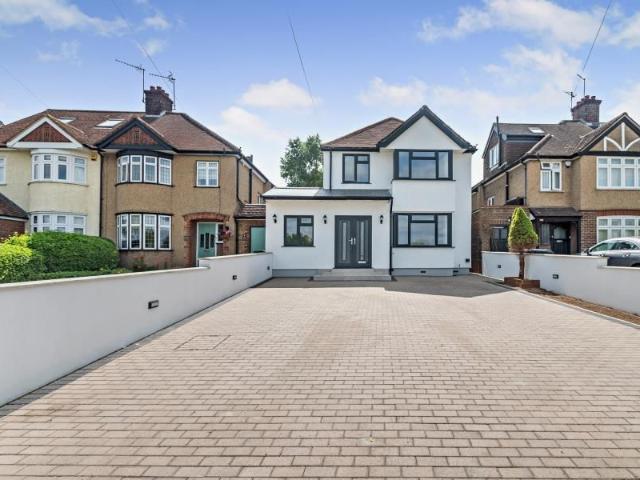 Hampermill Lane, Oxhey WD19, 5 bed detached house to rent, £4,500 pcm | PrimeLocation