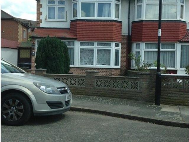 Hampshire Close, London N18, 3 bed semi detached house to rent, £2,500 pcm | PrimeLocation