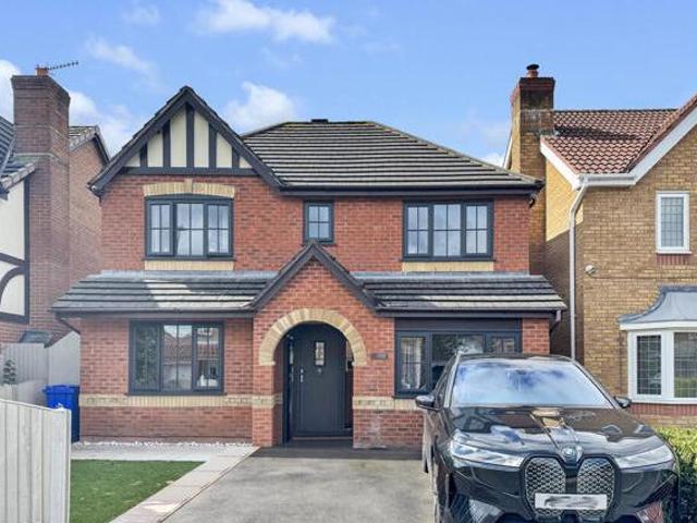 Hampshire Crescent, Lightwood, 4 Bedroom Detached