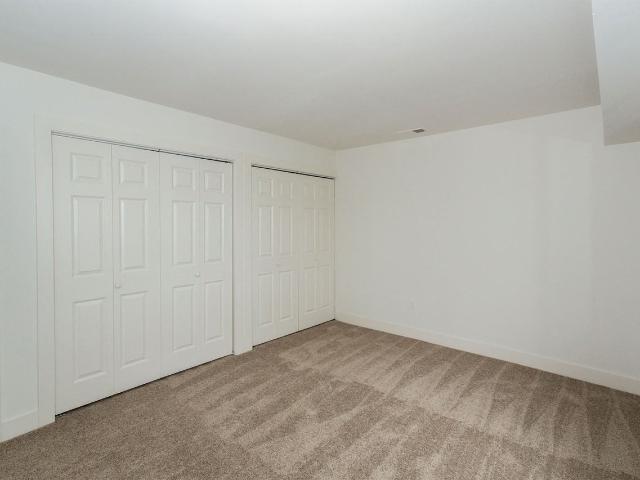 Hampshire Park 1 Bedroom Apartment for Rent at 400 N Lake Park Ave, Hobart, IN 46342