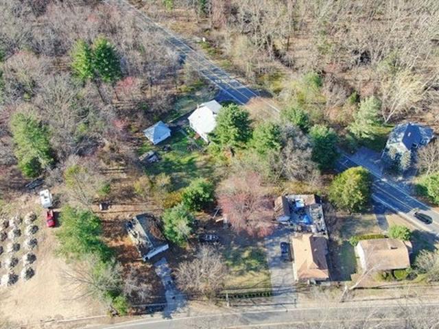 Hampshire Rd, Methuen, MA 01844