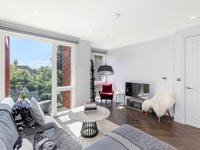 Hampstead Manor, Kidderpore Avenue, Hampstead NW3, 1 bed flat to rent, £3,200 pcm | PrimeLocation