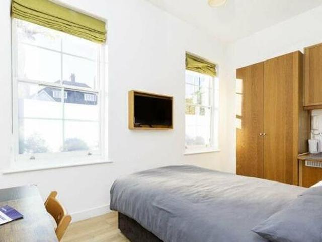 Hampstead Nw Inclusive Of Electricity, Water, Studio Flat For