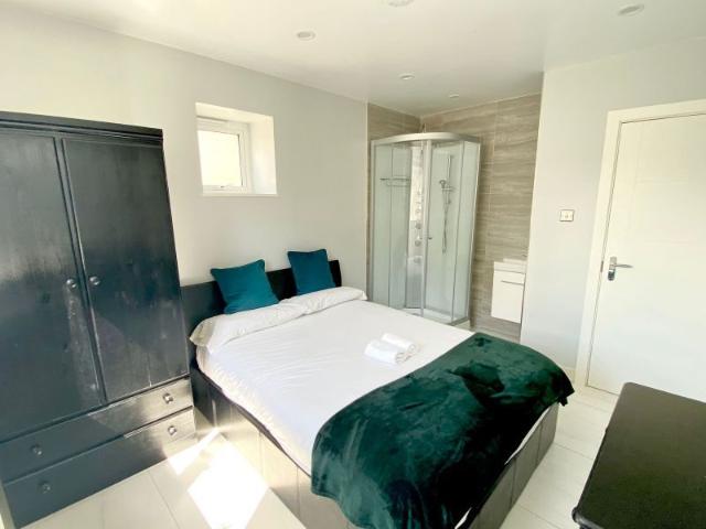 Hampstead Road, London NW1, Room to rent, £1,450 pcm | PrimeLocation