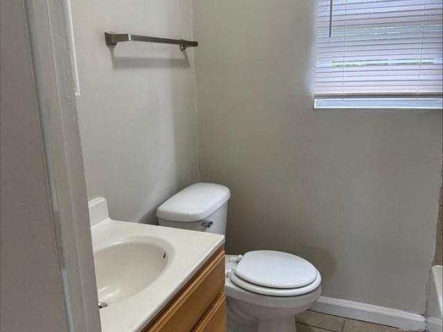 Hampton Avenue Apartments — Comfortable Greenville Living Close to Everything 2 Bedroom Apartment for Rent at 1101 Hampton Avenue Ext, Greenville, SC 29601