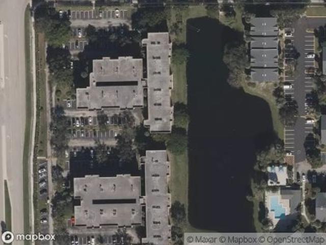 Hampton Blvd Apt 101