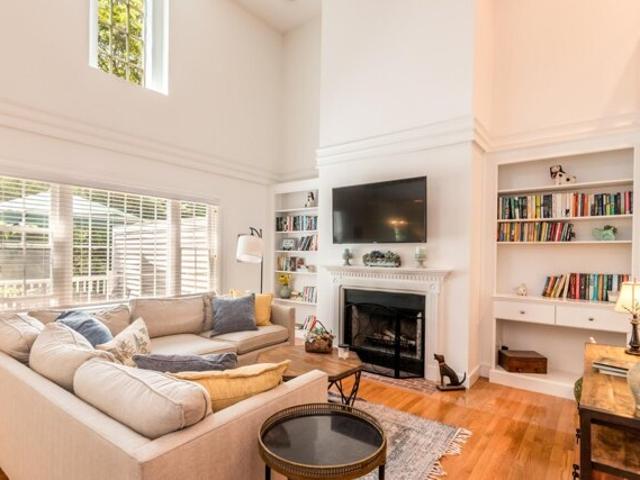 Hampton Ct Unit,mashpee, Condo For Sale