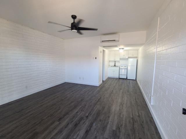 Hampton Court Apartments Studio Apartment for Rent at 426 W 9th St, Mesa, AZ 85201 Comite de Families en Accion
