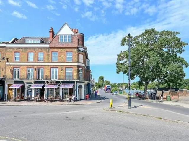 Hampton Court Super Store, 7 Bridge Road, Elmbridge, KT8 9EU, United Kingdom | 1 bed apartment for rent #137559401 | Rentberry