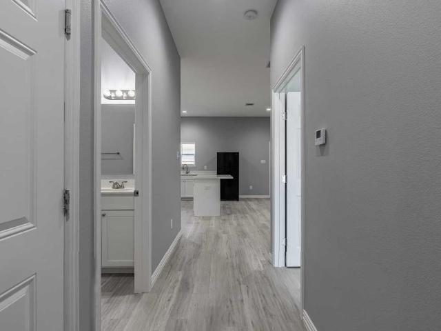 Hampton Duplexes 2 Bedroom Apartment for Rent at 7808 S Hampton Rd, Dallas, TX 75232 Unity Estates