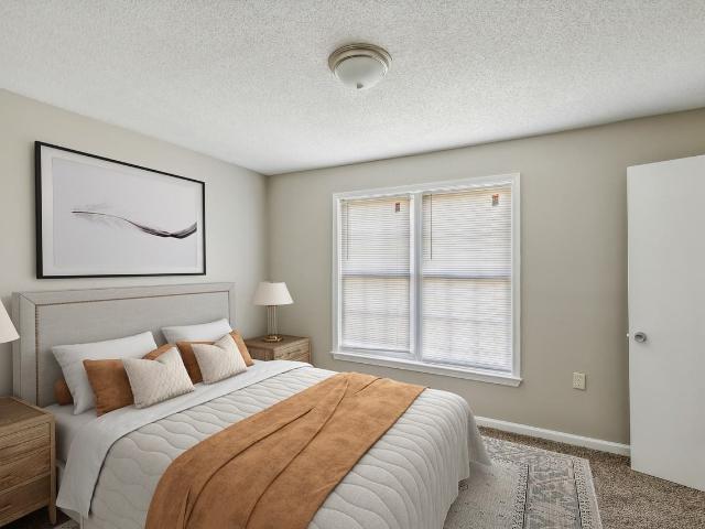 Hampton East 3 Bedroom Apartment for Rent at 1336 Mercantile Dr, Albany, GA 31705 Dixie Heights