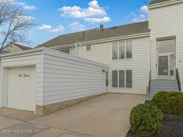Hampton Grn, Staten Island, Home For Sale