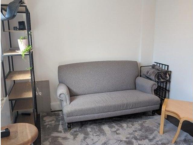 Hampton Hill, Greater London TW12, 1 bed flat to rent, £1,350 pcm | PrimeLocation