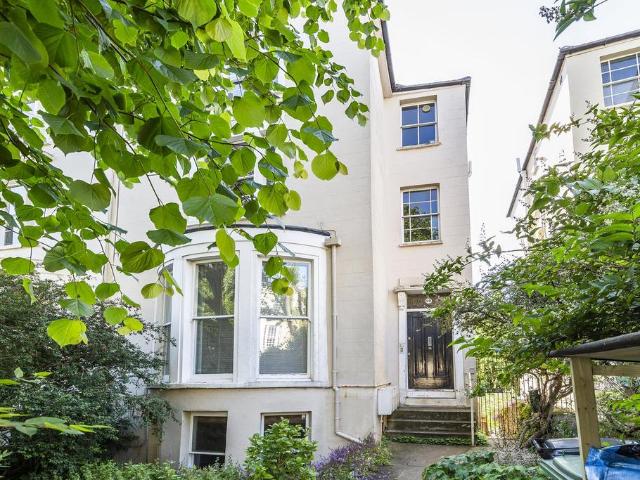 Hampton Park, Redland, BS6 2 bed flat to rent £1,495 pcm £345 pw