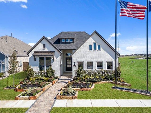 Hampton Plan Alsatian Oaks Community