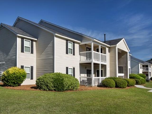 Hampton Place Apartments Oak