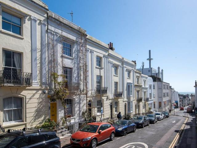 Hampton Place, Brighton BN1, Studio to rent, £1,700 pcm | PrimeLocation