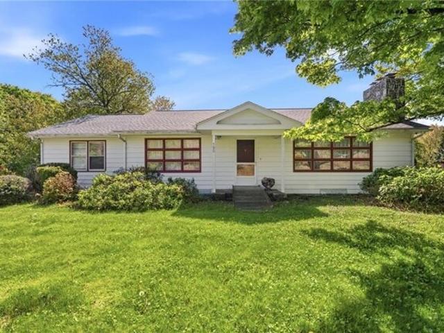 Hampton Rd, Pomfret, Home For Sale