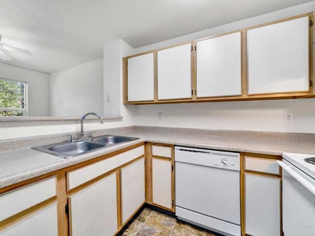 Hampton Ridge Apartments 2 Bedroom Apartment for Rent at 13301 Sw 72nd Ave, Tigard, OR 97223 Tigard Neighborhood Area 5