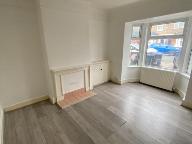 Hampton Road, Croydon CR0, 4 bed semi detached house to rent, £2,350 pcm | PrimeLocation
