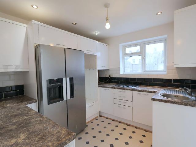 Hampton Road, Ilford IG1, 3 bed terraced house to rent, £2,700 pcm | PrimeLocation