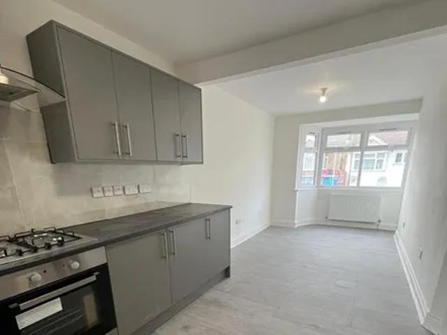 Hampton Road, London, IG1 1JT, United Kingdom | 2 bed apartment for rent #124538626 | Rentberry