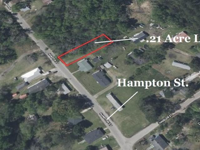 Hampton St, Elloree, SC 29047