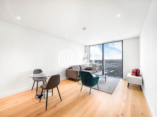 Hampton Tower, Marsh Wall, E14 1 bed apartment to rent £3,142 pcm £725 pw