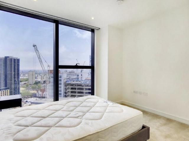 Hampton Tower, Marsh Wall, E14 9RJ