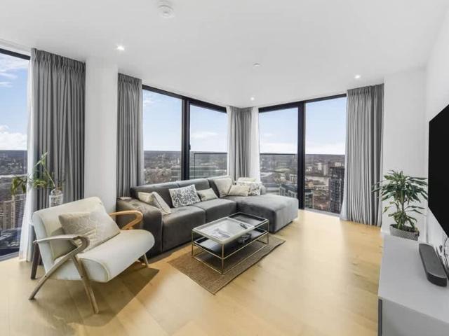 Hampton Tower, Canary Wharf E14